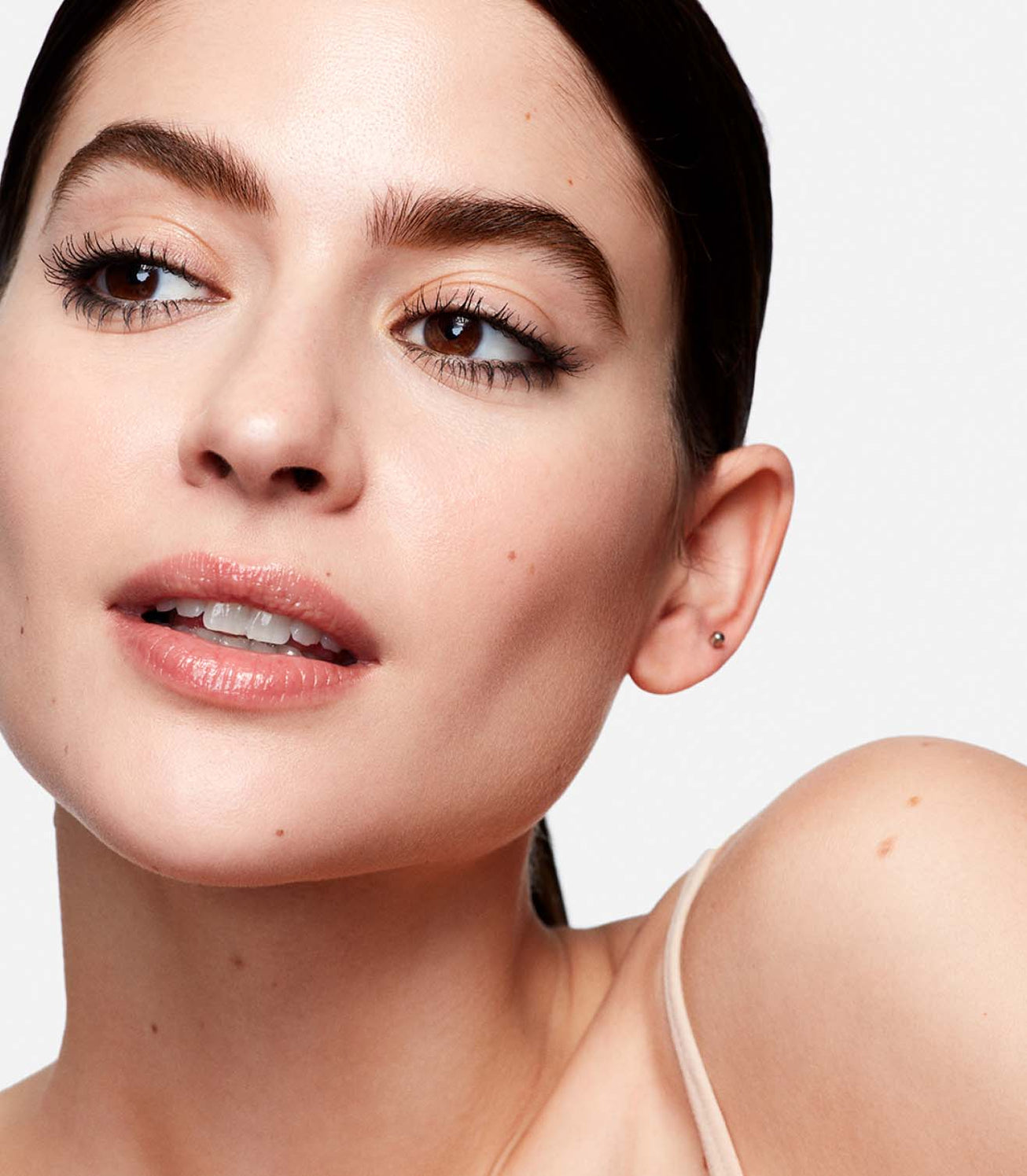 Diffusion Dew Skin Tint - Blur, Smooth & Brighten The Skin - MAKE Beauty