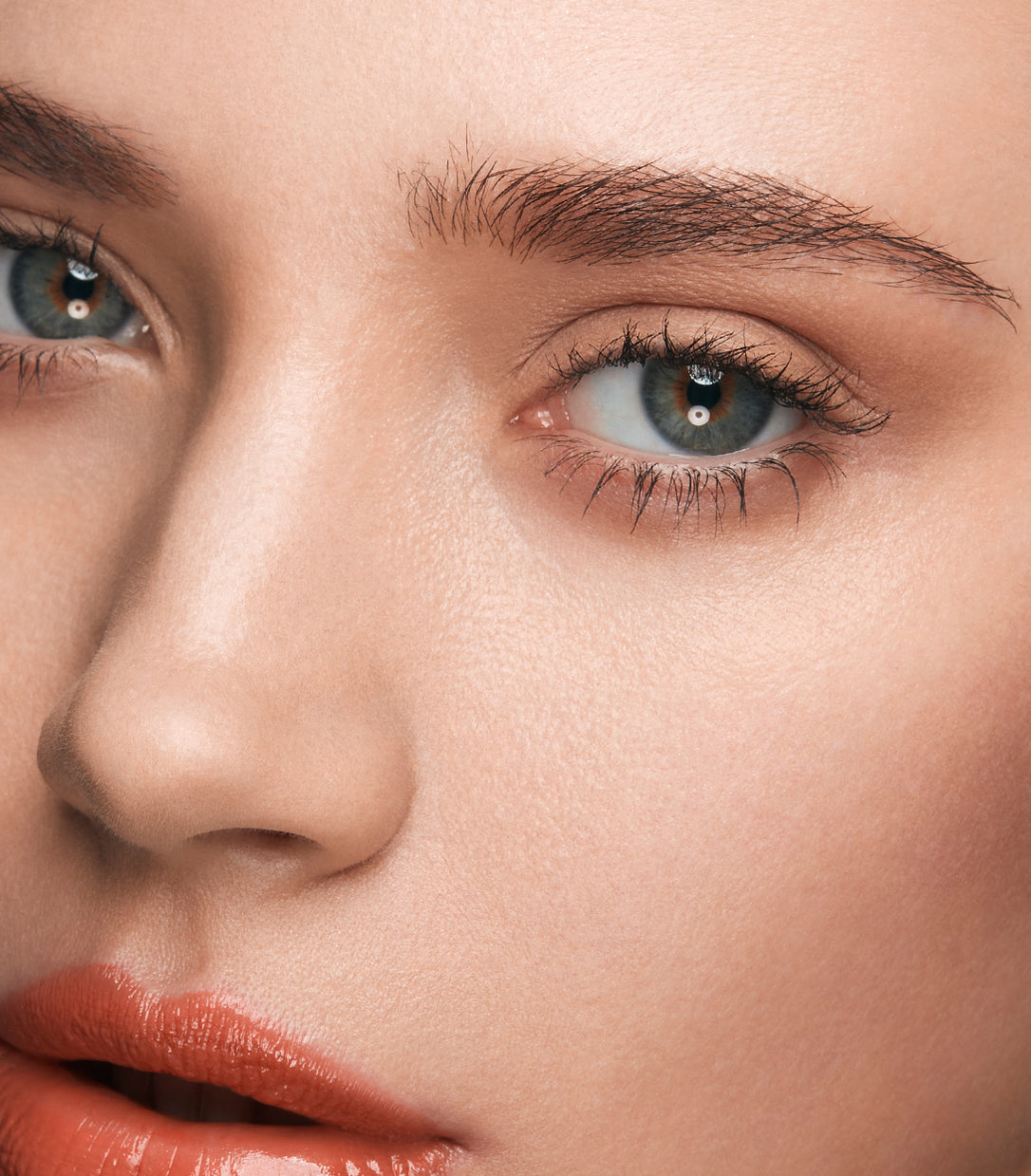 Eye Shaping Stylo - Cream Matte Eye Stick - Latitude - MAKE Beauty