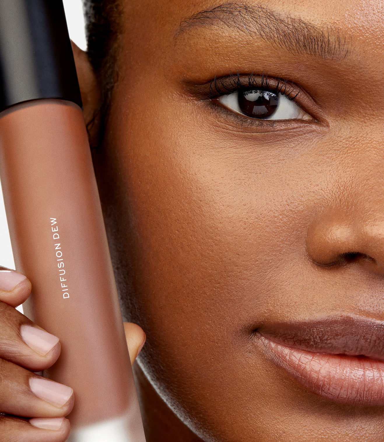 Skin Tint - Diffusion Dew Radiant Skin Tint - Rich Cocoa 18 - MAKE Beauty